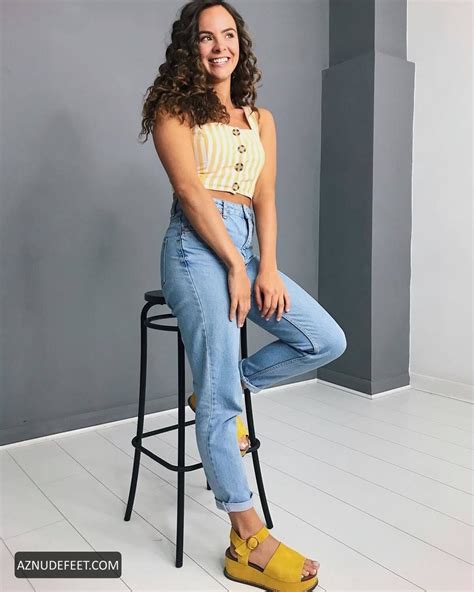 Robyn Richford Feet Aznudefeet