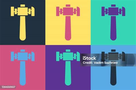 컬러 배경에 격리 된 팝 아트 해머 아이콘 수리 도구 벡터 일러스트레이션 갈고리 발톱에 대한 스톡 벡터 아트 및 기타 이미지 갈고리 발톱 강철 개념 Istock