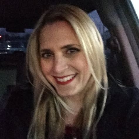 Lisa Santori Lisa1335 • Threads Say More