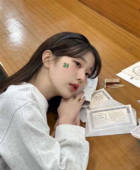 Blip 240917 장원영 인스타 럭키비키🍀💚