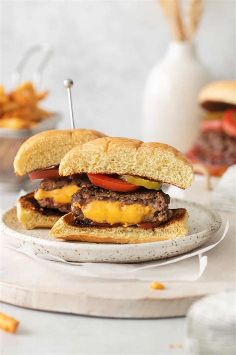 The Best Juicy Lucy Burgers The Cheese Knees