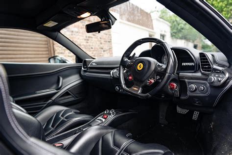 Ferrari 458 Italia Preto Interior
