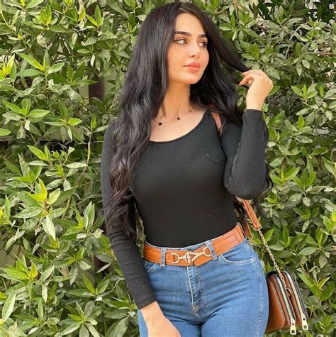 Pin Af Jana Bs På صور بنات وفنيات