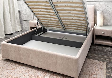 Изогнутая кровать с подъемным механизмом 86 фото