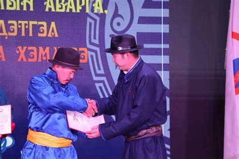 ЦОГТЦЭЦИЙ СУМЫН ИТХ ЫН ЖУУХ БИЧИГ ХҮНДЭТ ӨРГӨМЖЛӨЛ ШАГНАЛУУДЫГ ГАРДУУЛЛАА