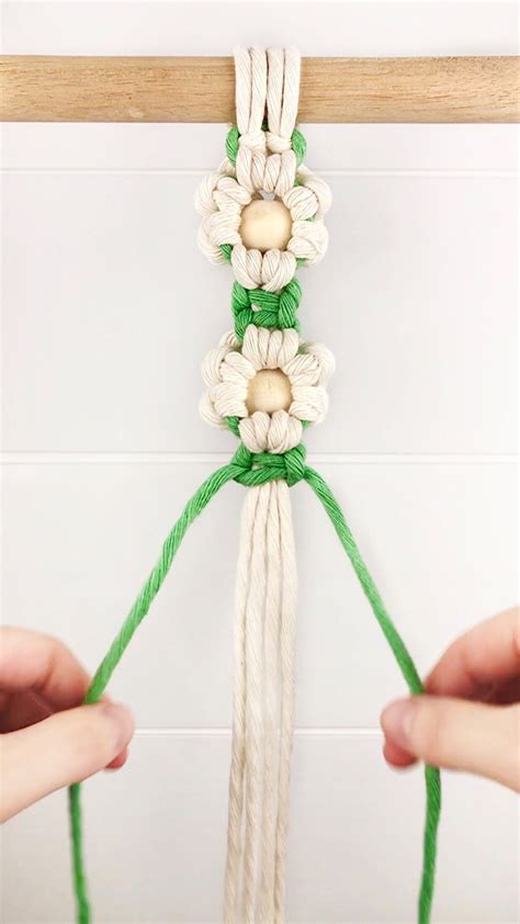 Graywonders On Instagram Diy Macrame Daisy Pattern I Tried To Slow Down The Tutorial So Yo