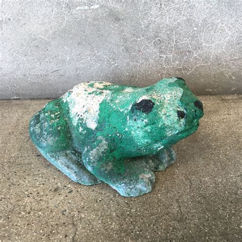 Small Concrete Garden Frog