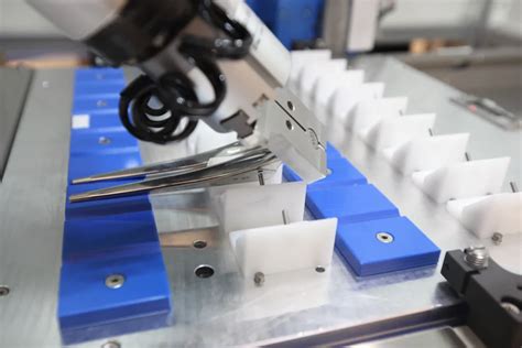 Laser Marking Of Medical Components With Robots Fyrobot Lasit