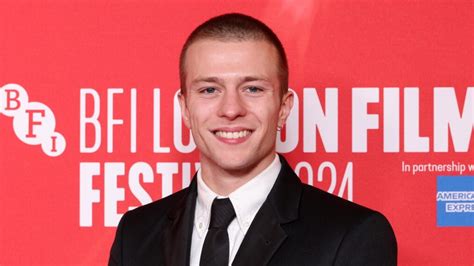 Who Is Ruaridh Mollica Meet The Actor Playing Grown Up Tommy On