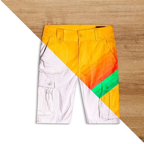 Free Cargo Shorts Mockup Psd