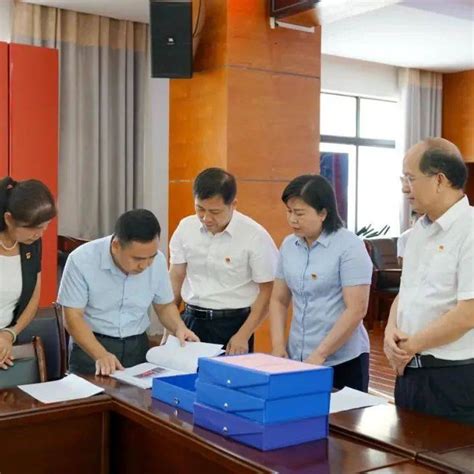 贵港市核验组到平南联社开展民族团结进步示范单位核验工作 中华民族 覃方仕 党委书记