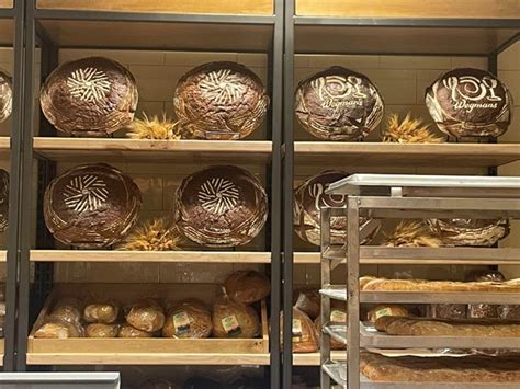 Specialty Grocer And Cult Favorite Wegmans Dazzles With Its Manhattan