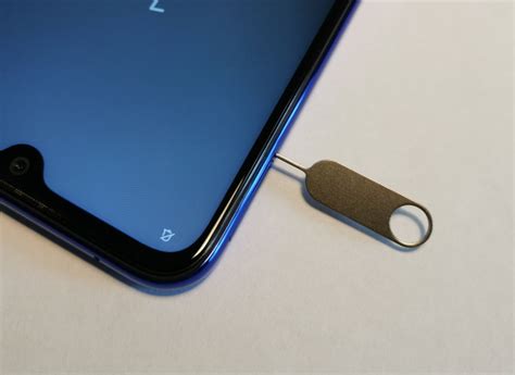 Как вставить сим-карту в Xiaomi или Redmi?
