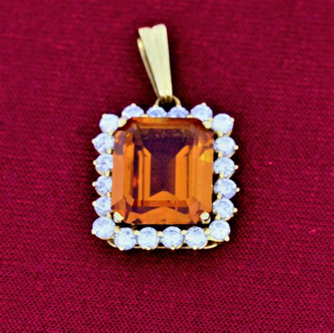 Vintage 1970s 10 Carat Orange Sapphire Pendant For Sale At 1stdibs