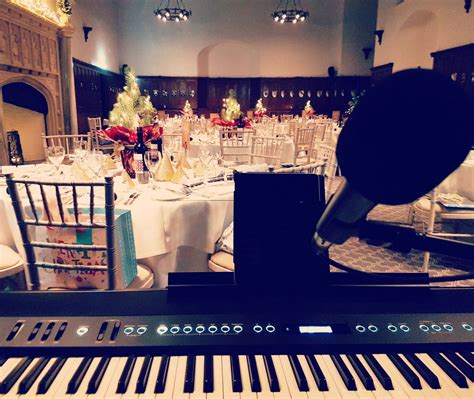 Jon Andrews Singer Pianist London Alive Network