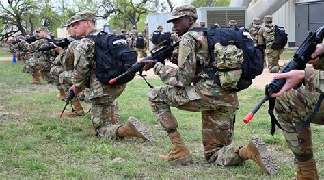 Photos Basic Military Trainees Get Put Through Their Paces At Pacer Forge Joint Base San