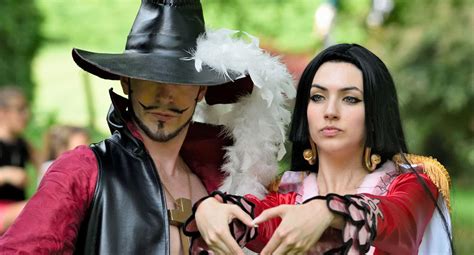 10 Cosplay Boa Hancock Dari One Piece Mana Yang Paling Mirip