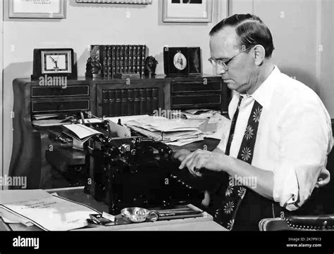 Damon Runyon 18 Photo Bips80 1946 American Journalist And Writer