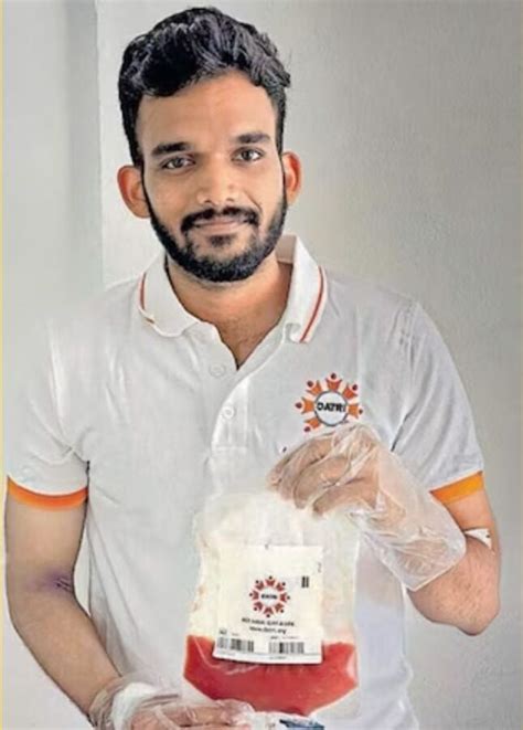 രക്താർബുദം ബാധിച്ച ആൾക്കുവേണ്ടി രക്തമൂലകോശം ദാനം ചെയ്‌ത്‌ ഇർഫാൻ Janapriyam News