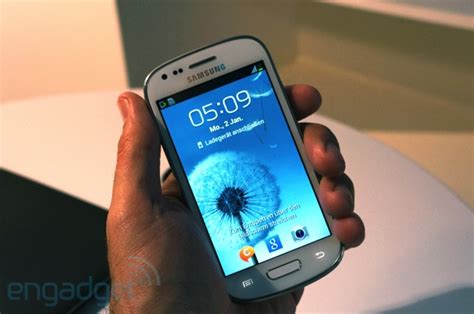 So Babe Mainstay Samsung GALAXY S III Mini HandPhone Information