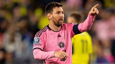 Messi Gây Tranh Cãi