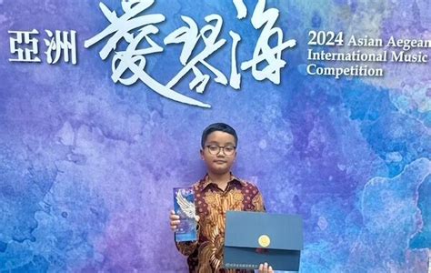 Aryasatya Bisma Pandega Pianis Muda Smp Cikal Amri Setu