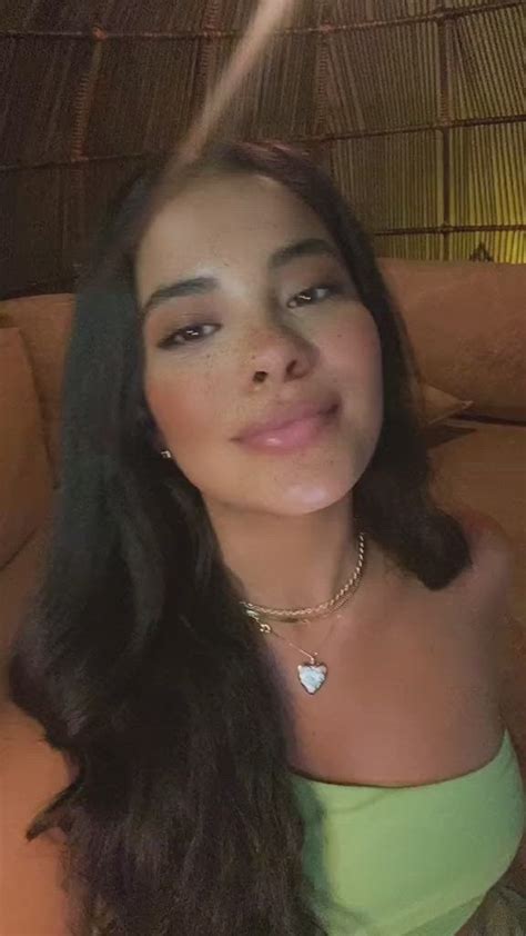 Pin Em Bella E Cabelinho Fotos De Casal Apaixonado Citações De Filmes Famosos Fotos Fofas De