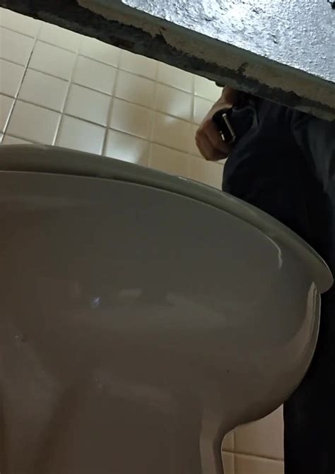 Spy Guy Pissing Video 12 Spy Guy Pissing Video 12
