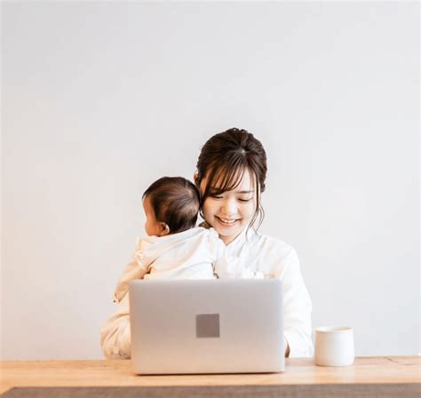 スマホ1台・子ども抱っこしながらでもできた「副業の始め方」〜育休中ママが 会社に戻らず働く”という選択〜｜くるみ⌇hspママを救う在宅ワーク