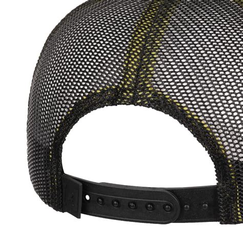 Boné Trucker Pikachu By Capslab 3495