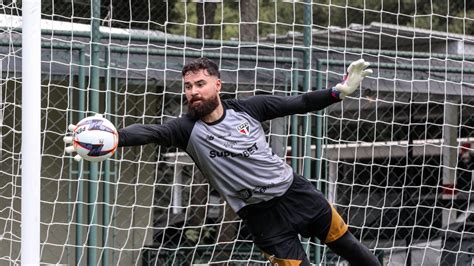 Carlos Coronel Es Presentado En Sao Paulo D10 Noticias Del Deporte