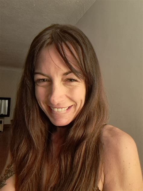Face Of A Mom Ready For This Weekend R Faces