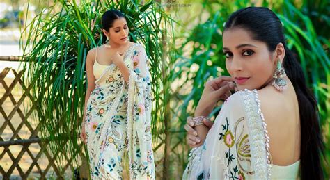 Rashmi Gautam In Saree Photos
