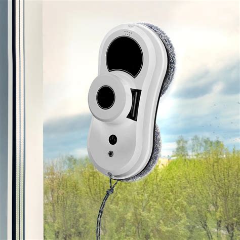 The Automatic Window Cleaning Robot - Hammacher Schlemmer