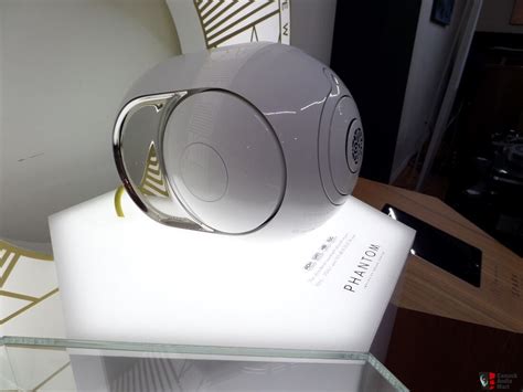 Devialet Classic Phantom White Powered Speaker 1200w Photo 2071450 Canuck Audio Mart