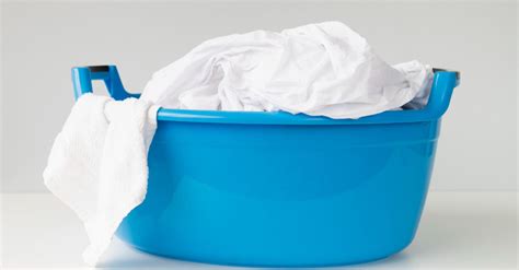 Як відмити одяг від плям ягід чим легко та швидко видалити плями ягід з одягу