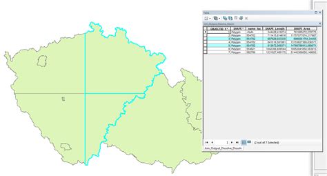 Arcgis Desktop Dissolve Output Not Dissolved In Arcmap Geographic