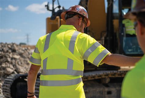 Understanding High Visibility Clothing And How To Make Sure You Select