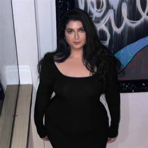 Sarina 💎 سارينا Sarinahmg Snapchat Stories Spotlight And Lenses