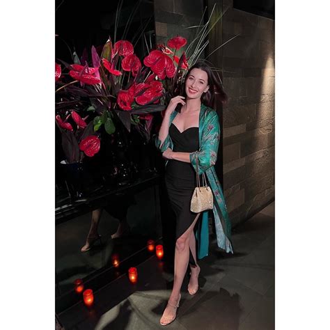 Jade Warwicks Feet