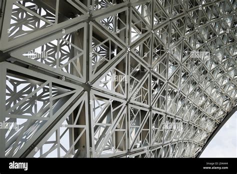 Freeform Gridshell Construction Emvqoe