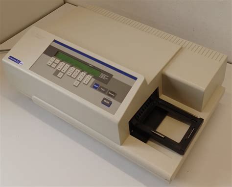 Molecular Devices Spectramax250 Microplate Spectrophotometer Gebraucht