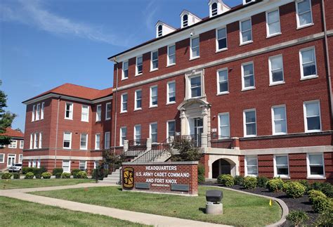 Cadet Command Names Its Top 10 Seniors Article The United States Army