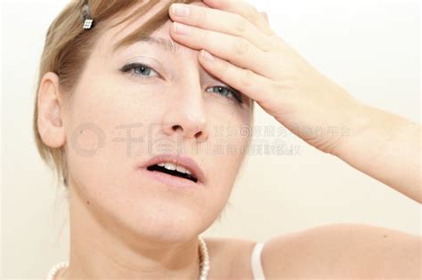 阿司匹林高清图片 女早班校长 女早班校长图片免费下载 5117850632 千图网pro