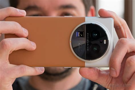 Oppo Find X6 Pro Review Design Build Quality Handling