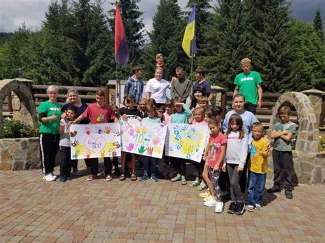 Діти ВПО з Миколаївської області поїхали на оздоровлення у табір «Карпати кличуть