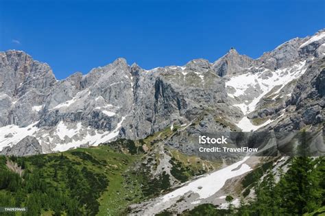근접 촬영 국립 공원의 알파인 산맥 다 흐 스타인 오스트리아 유럽 0명에 대한 스톡 사진 및 기타 이미지 0명 경관 계곡 Istock