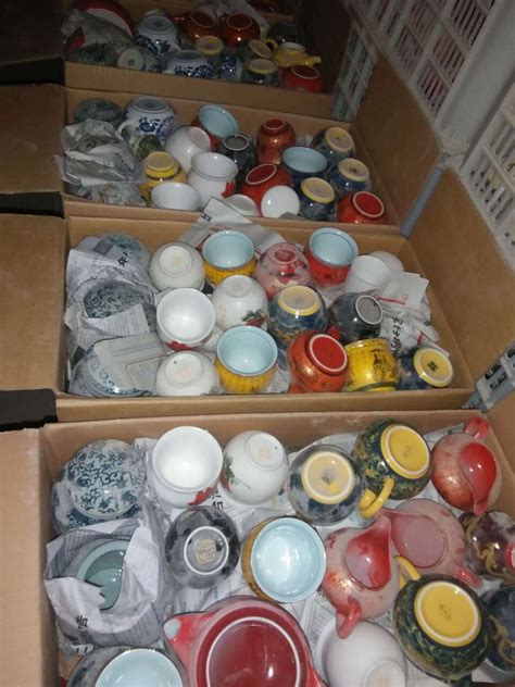 嘉祥套圈瓷器摆件批发 济宁套圈玩具批发瓷器 古瓷器摆件批发市场 大山谷图库