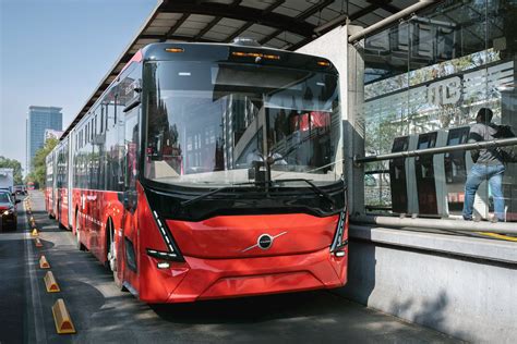 Húszéves A Mexikóvárosi Metrobús A Világ Egyik Legnagyobb Brt