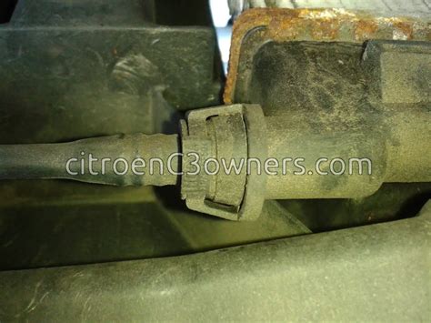 Citroen C3 Removing radiator